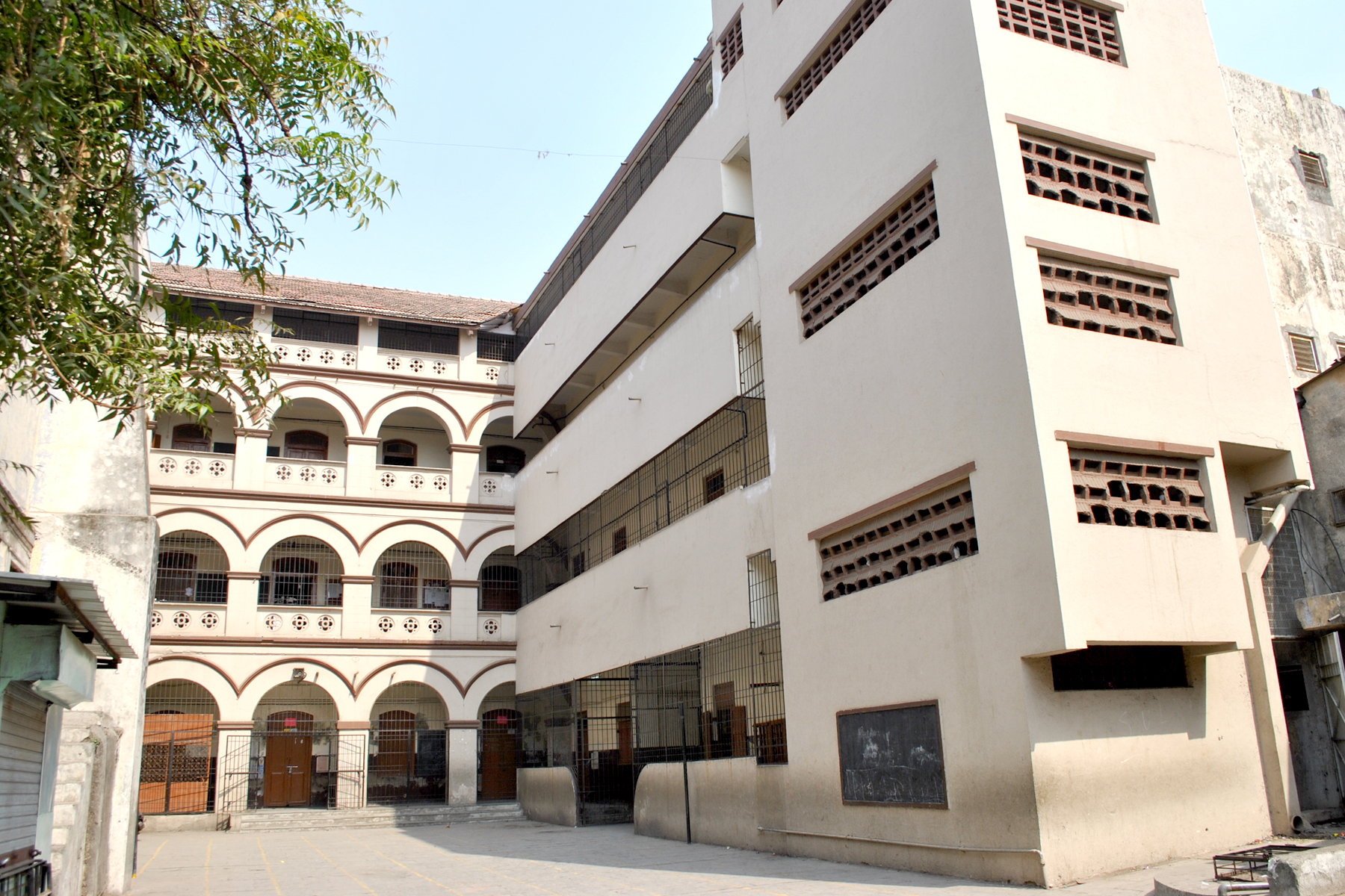 Schools – Surat Parsi Panchayat